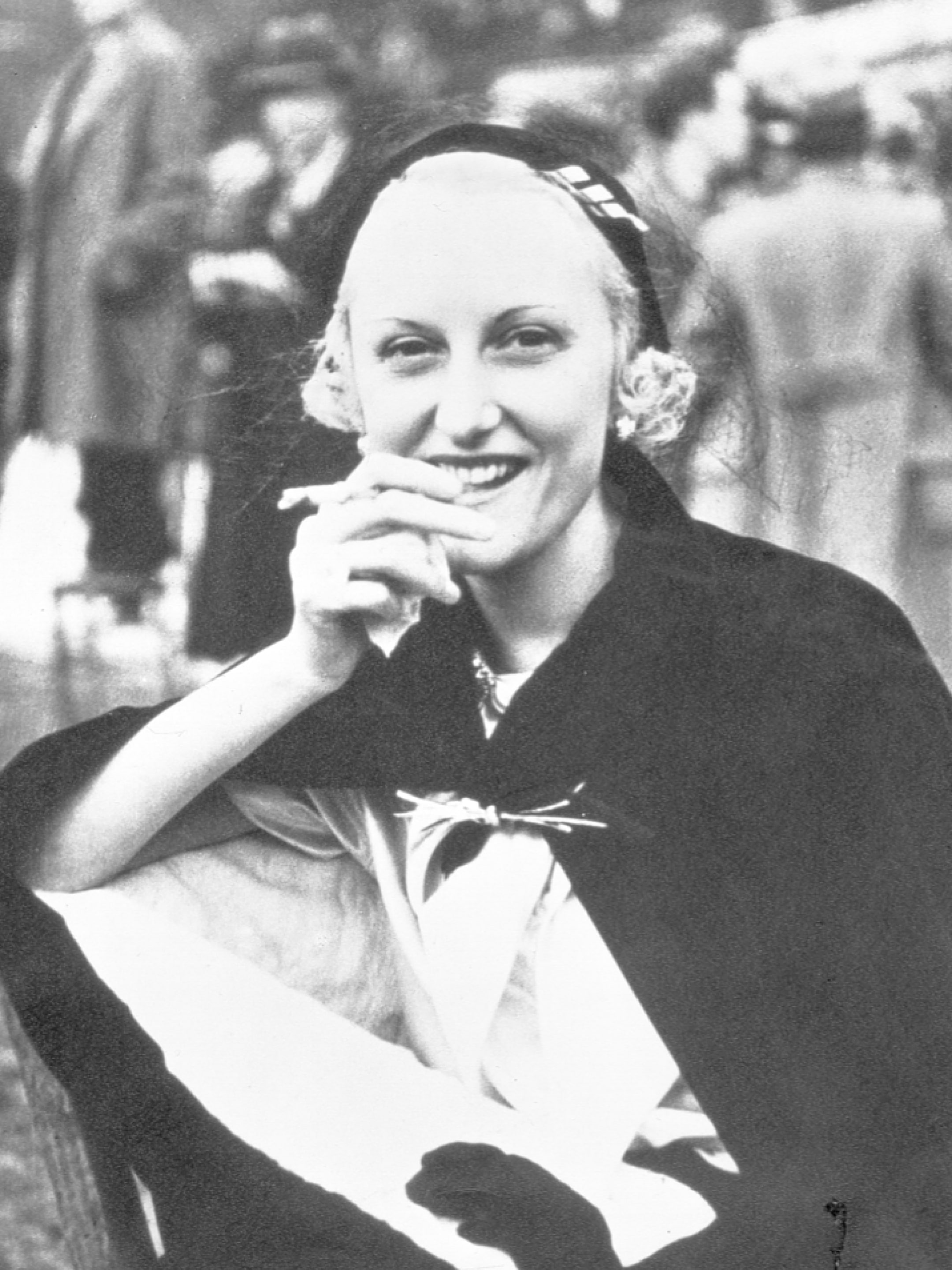 Renée Puissant and René Sim Lacaze: an artistic duo _梵克雅宝_Van Cleef ...